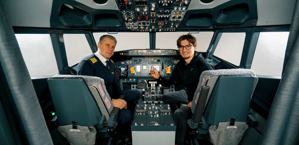 Is a Flight Simulator Good for Pilot Training? Pros and Cons Explained