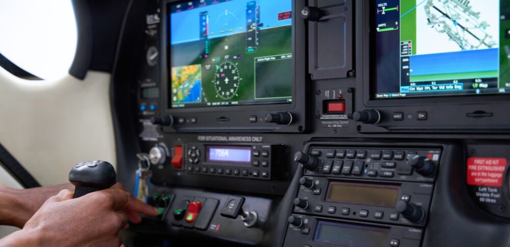 Glass Cockpit Aviation: What Are the Training Advantages?